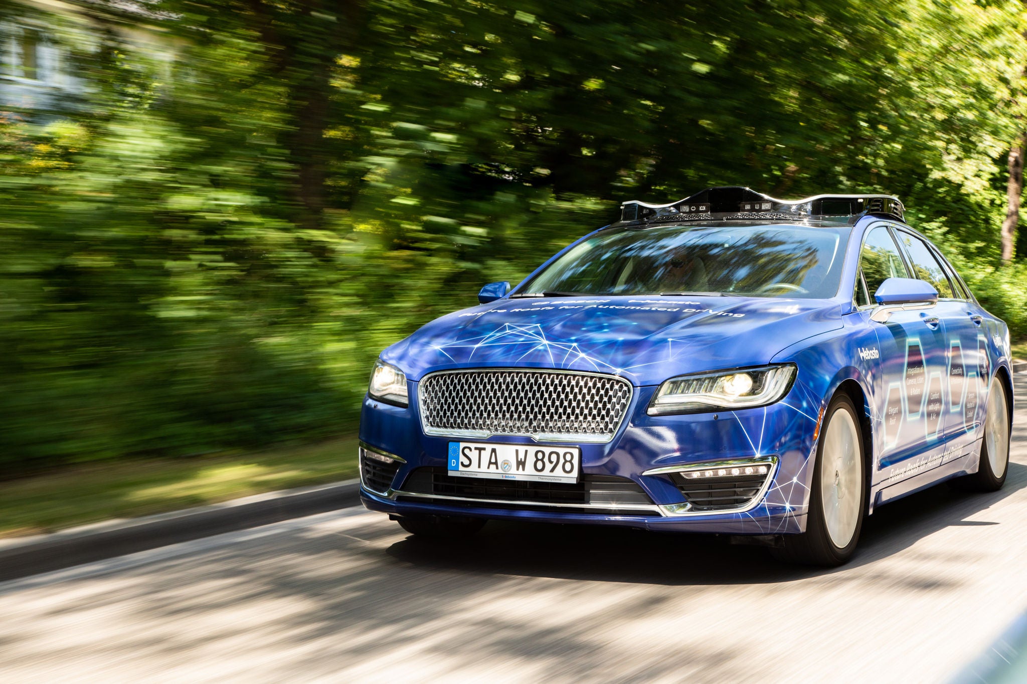 Integration of sensors in the roof: Webasto and Bosch present prototype ...