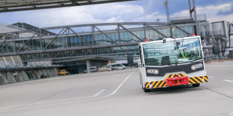 Webasto Reference Stories - Emission-Free Airports with Goldhofer