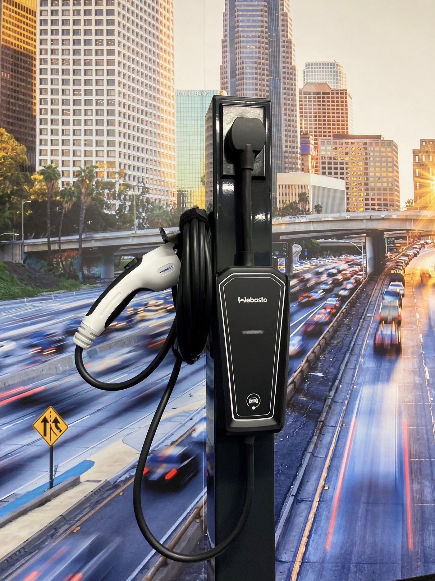 Webasto Launches the Webasto Go™ Charger in the US and Canada
